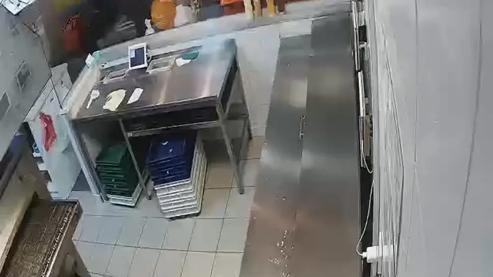 Live Webcam Kitchen of Pizzeria, view 1, Krasnoyarsk