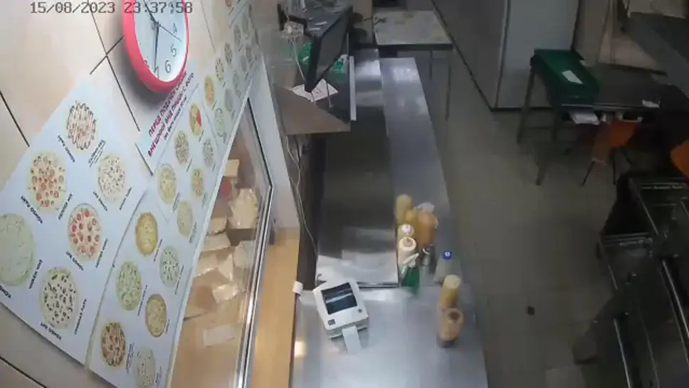 Live Webcam Kitchen of Pizzeria, view 2, Irkutsk
