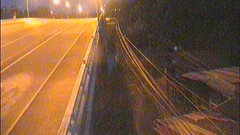 Live Webcam Bridge over the Yom River