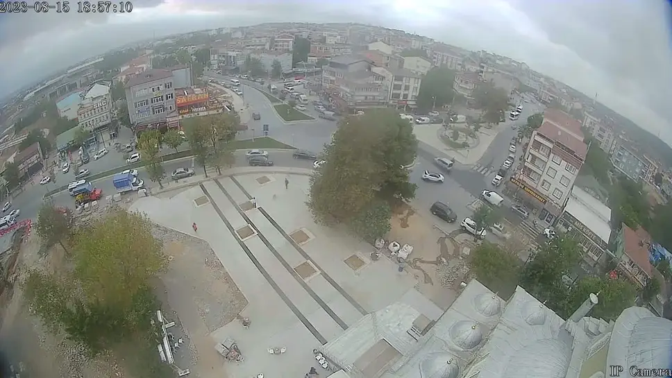 Live Webcam Bolluca Merkez Cami square, Arnavutköy/İstanbul