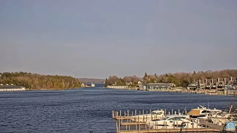 Live Webcam Round Lake, Charlevoix