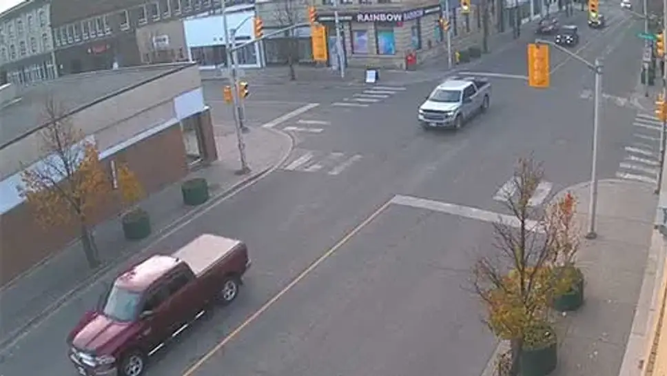 Live Webcam Intersection of May St N & Victoria Ave E, Thunder Bay
